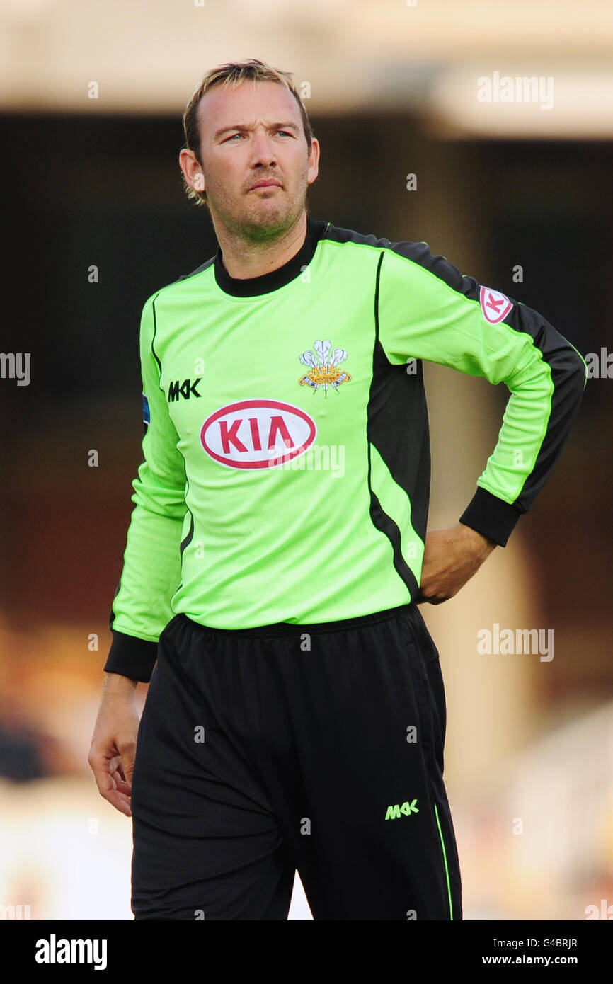 Cricket gladiators lions hi-res stock photography and images - Alamy