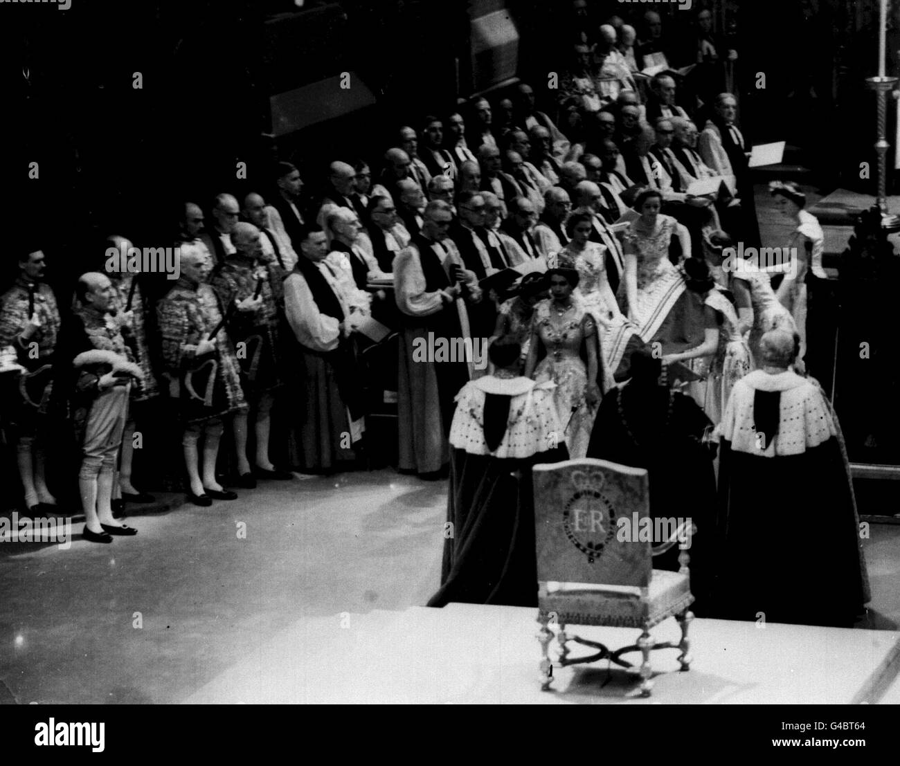 Crown queen elizabeth Black and White Stock Photos & Images - Alamy