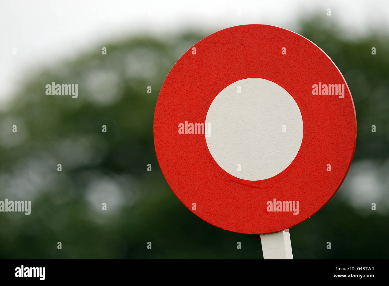 The finishing post at newmarket racecourse hi-res stock photography and ...