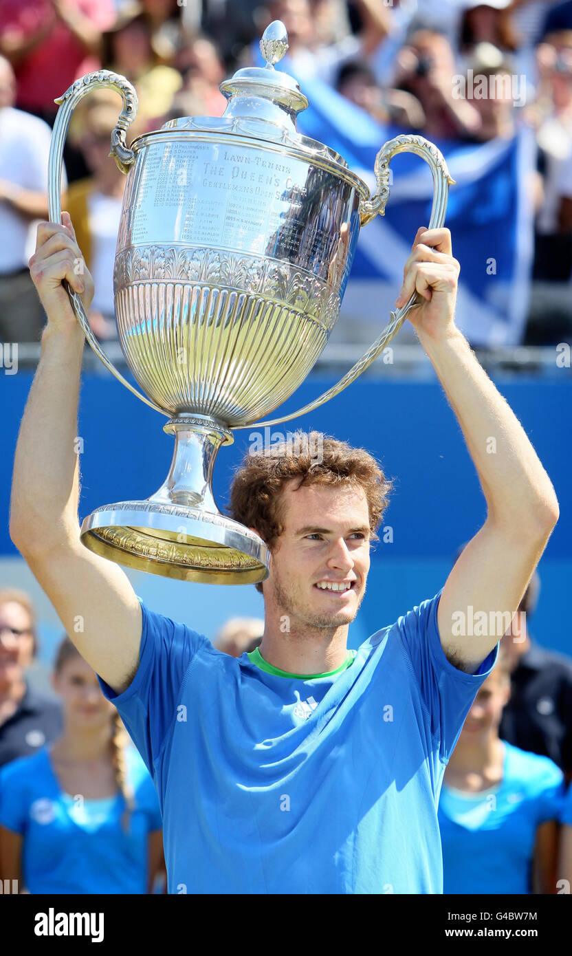Great Britain's Andy Murray celebrates victory in the final of the ...