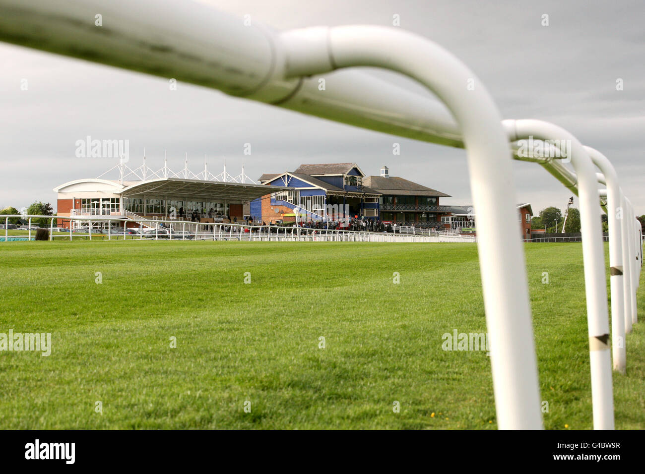 Horse Racing - Leicester Racecourse. General view of Leicester ...
