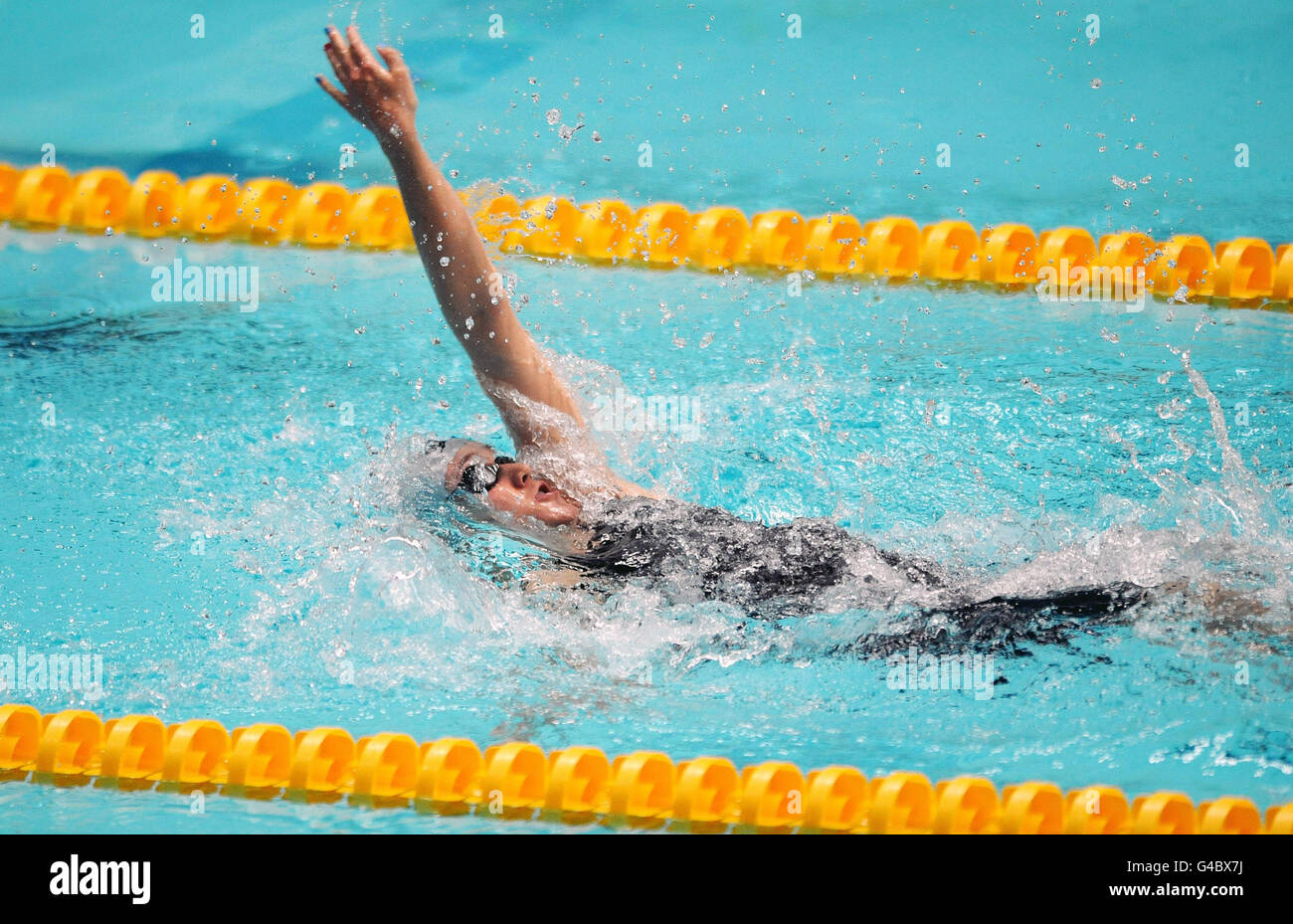 Elizabeth Simmonds in action during the Women's Open 100m Backstroke ...