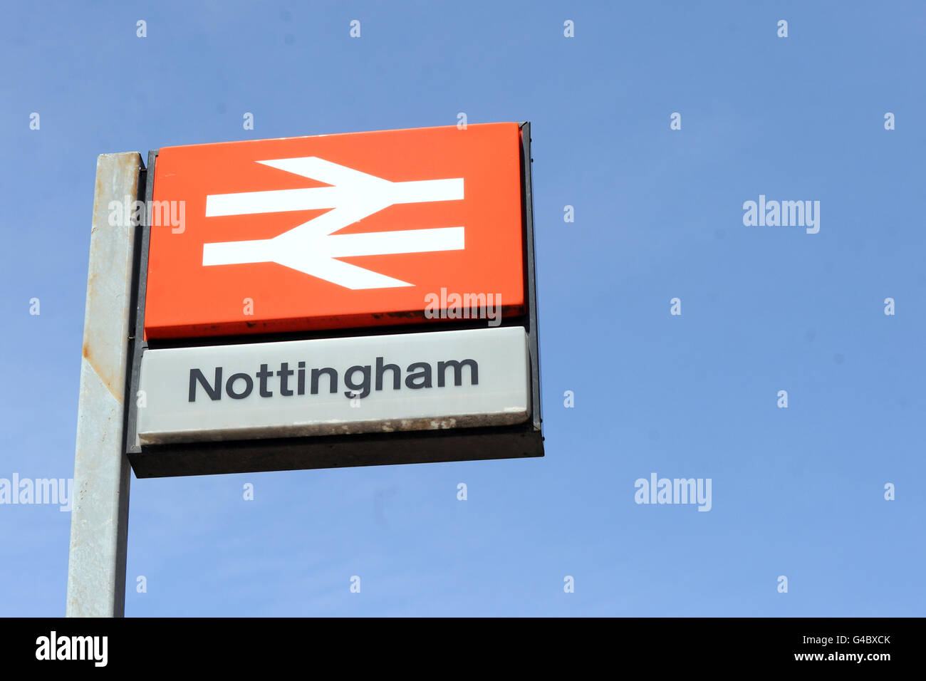 Police Operation at Nottingham Station Stock Photo - Alamy