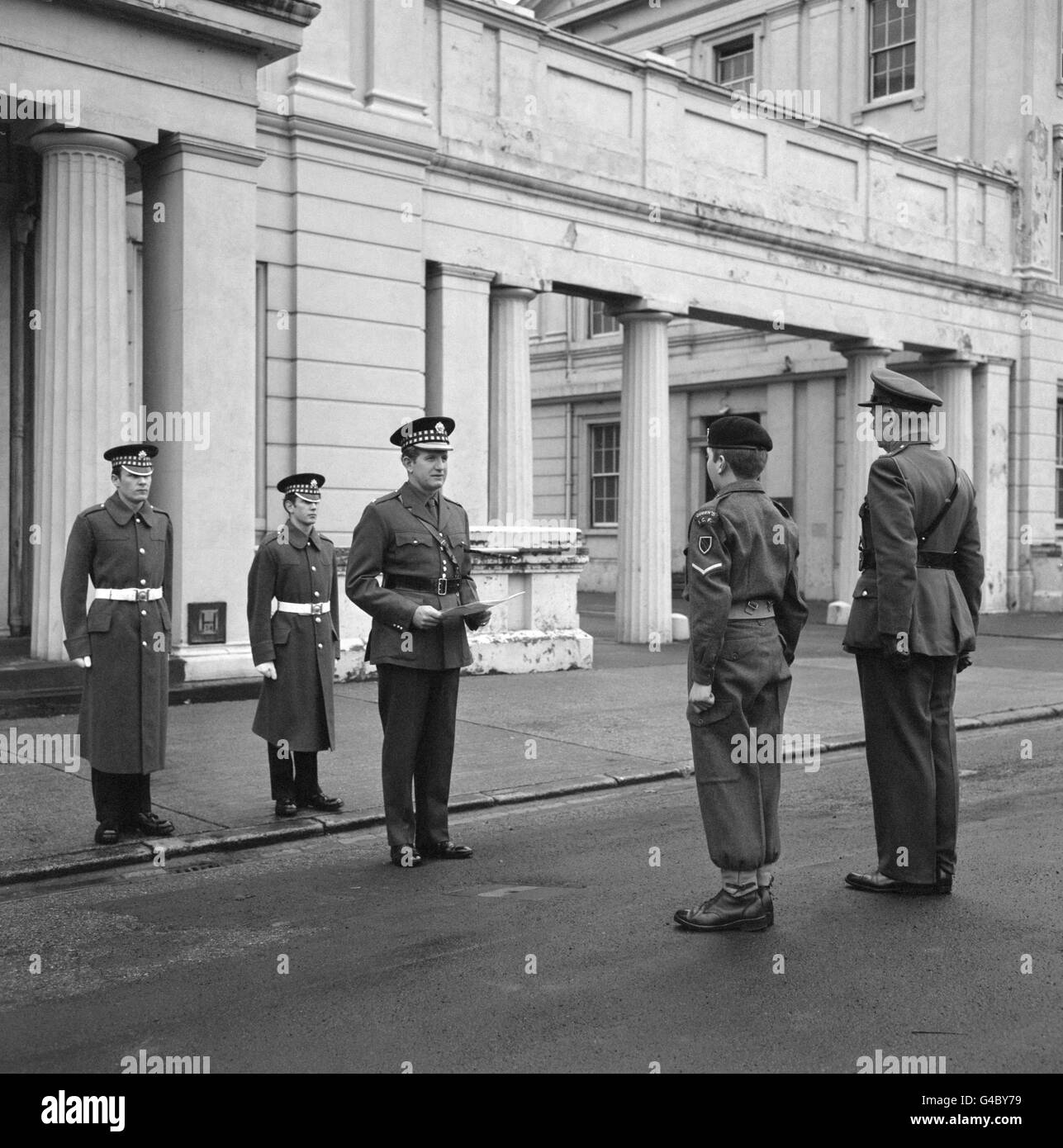 Scots guards Black and White Stock Photos & Images - Alamy