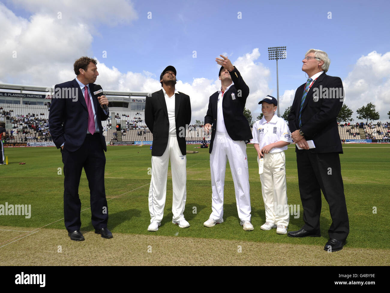 Cricket - npower Third Test - England v Sri Lanka - Day One - The Rose ...
