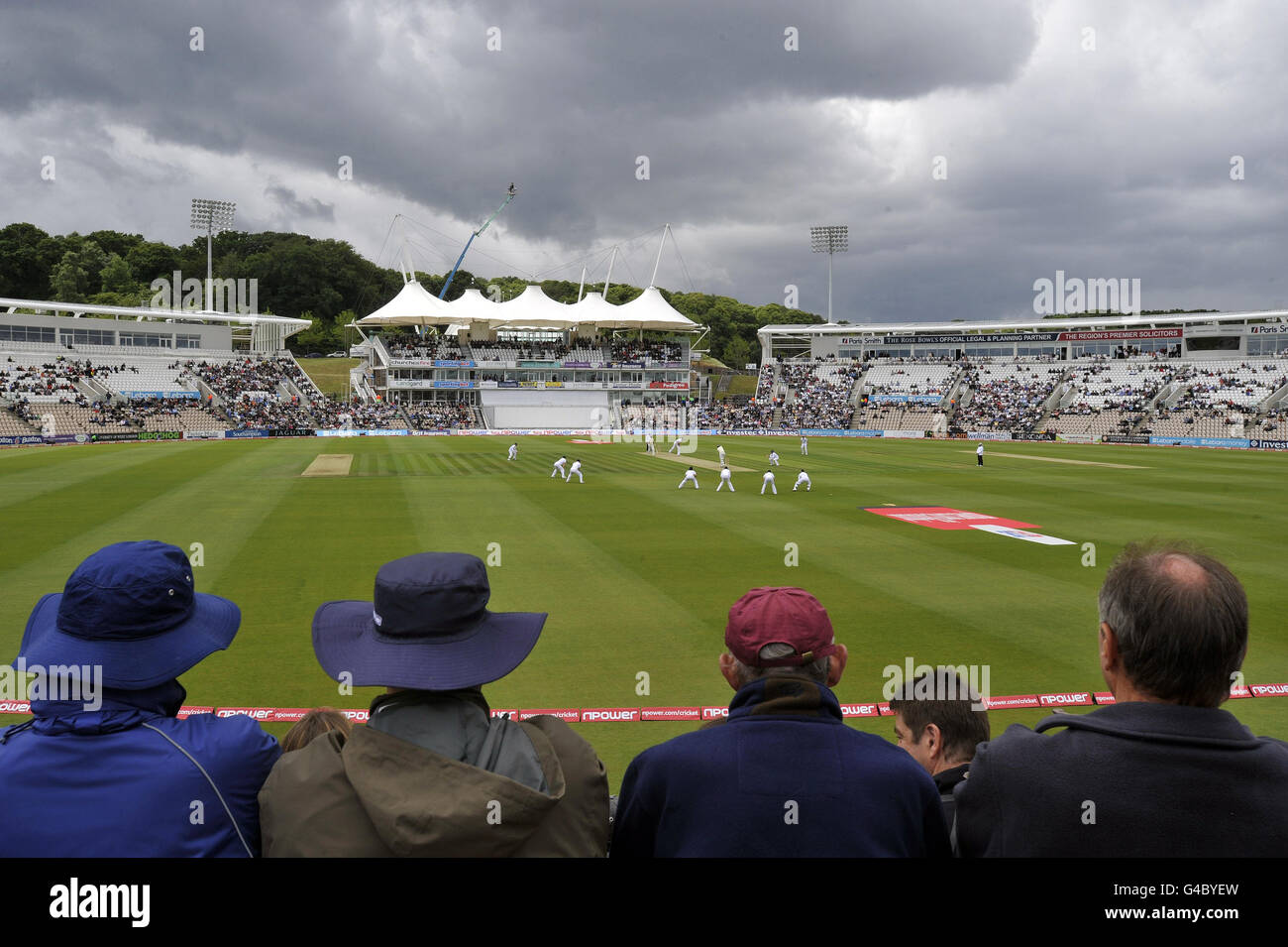 Cricket - npower Third Test - England v Sri Lanka - Day One - The Rose ...