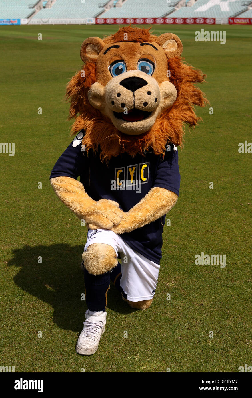 Cricket - Mascot Derby Photocall - The Kia Oval Stock Photo - Alamy