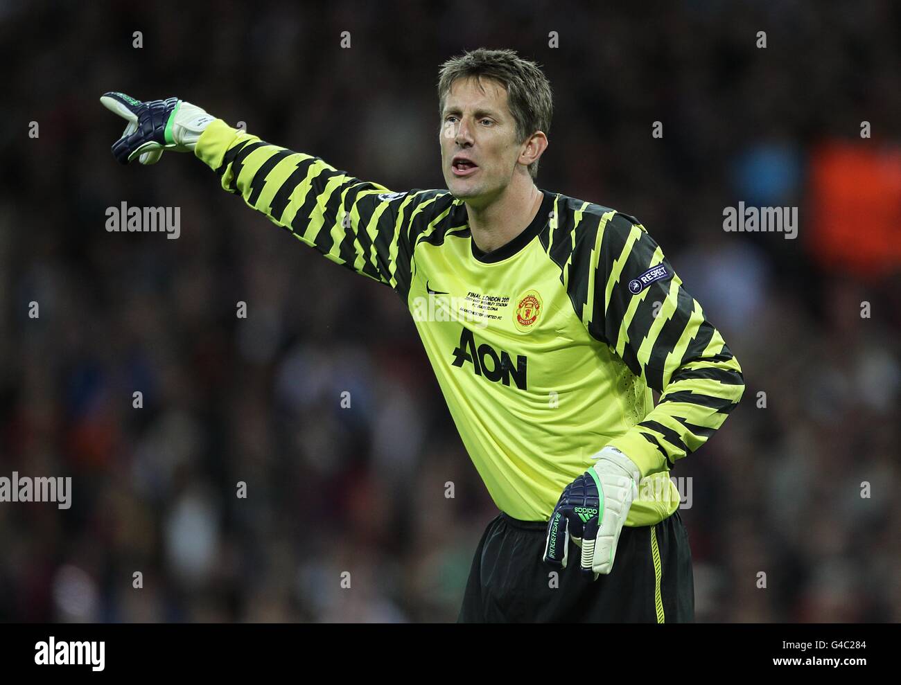 Edwin van der sar champions hi-res stock photography and images - Alamy