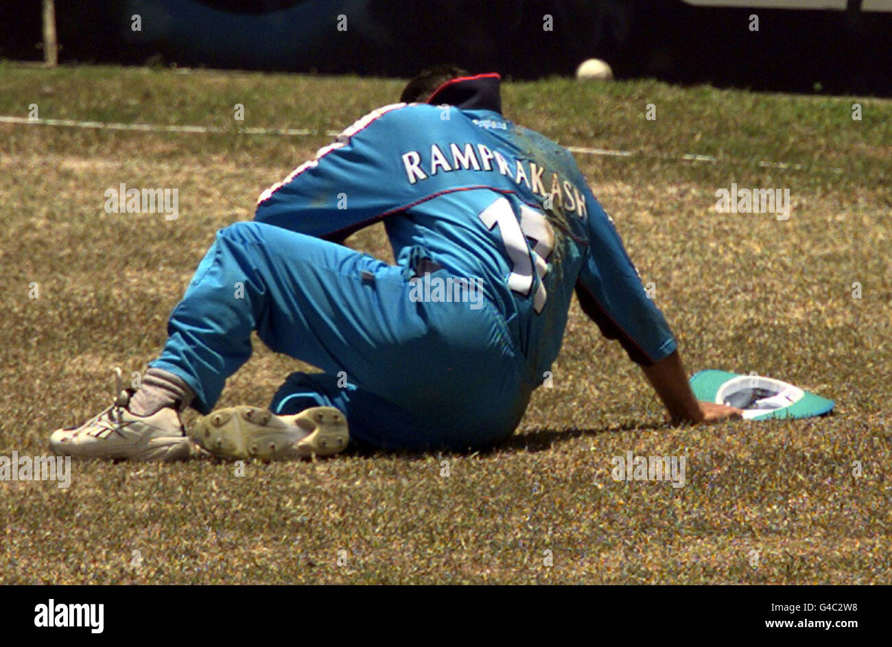 Cricket ramps dropped catch hi-res stock photography and images - Alamy