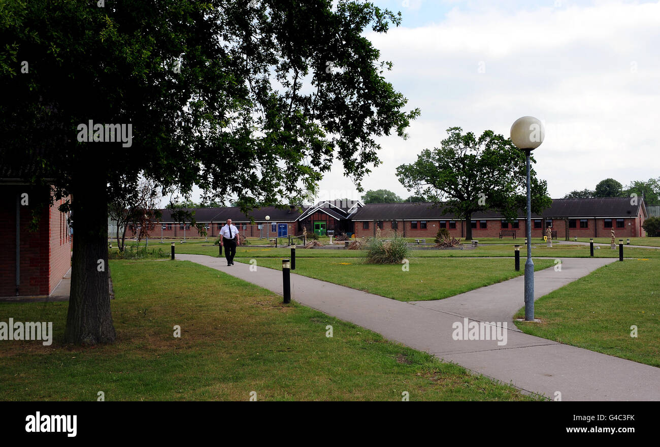Morton hall immigration removal centre hi-res stock photography and ...