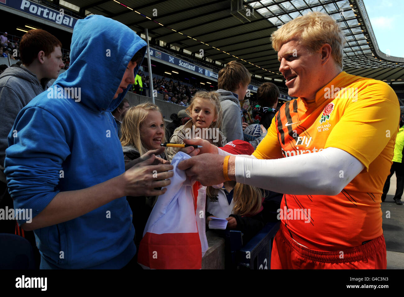 Rugby Union - Emirates Airline Edinburgh Sevens - Day Two - Murrayfield ...