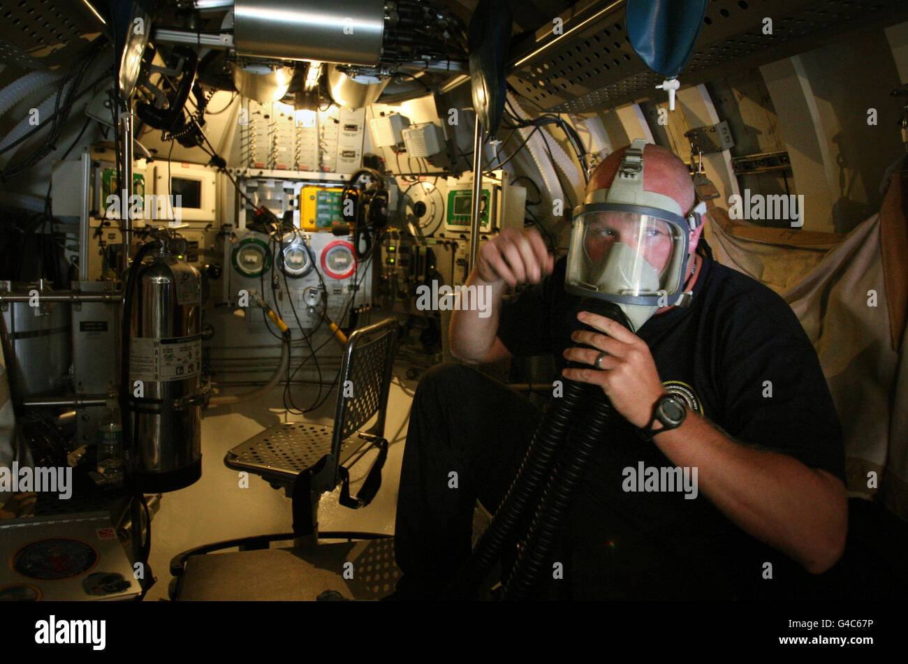 Crew of submarine rescue hi-res stock photography and images - Alamy
