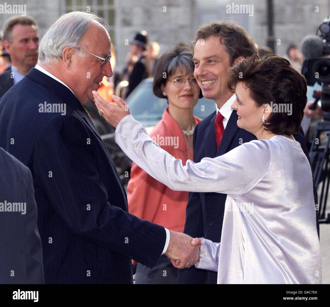 Wife of helmut kohl hi-res stock photography and images - Alamy