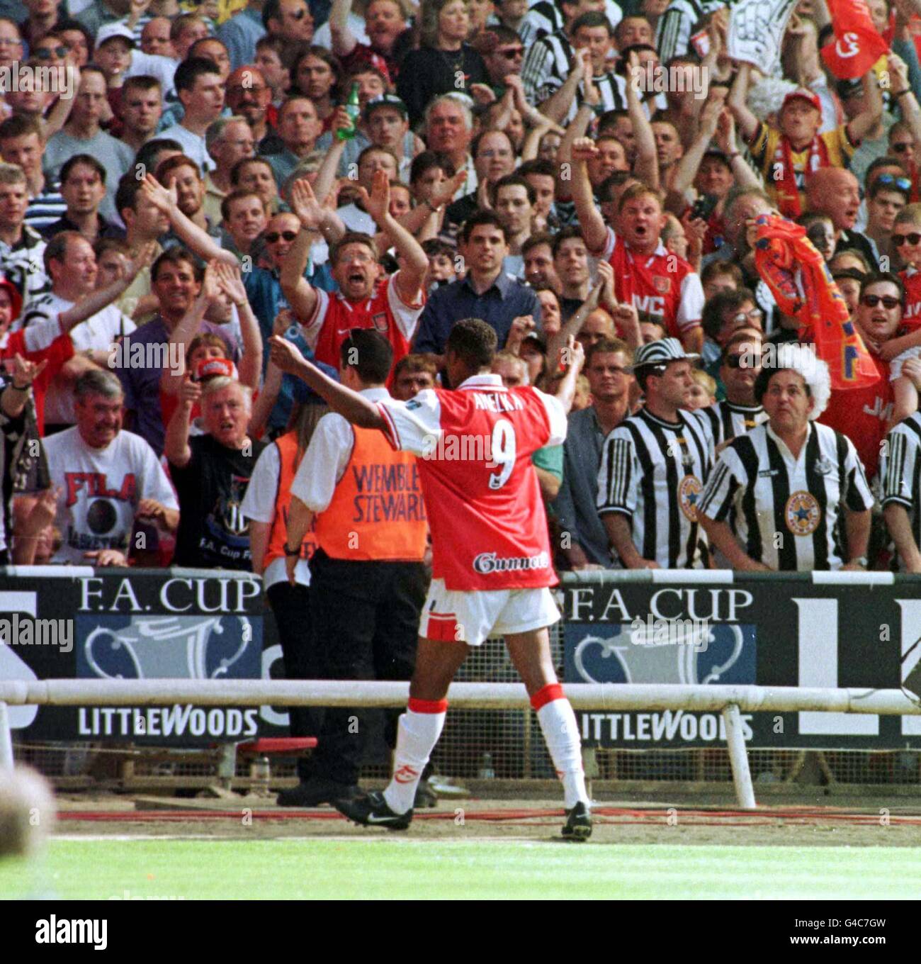 Sport football sptup nicolas anelka hi-res stock photography and images ...