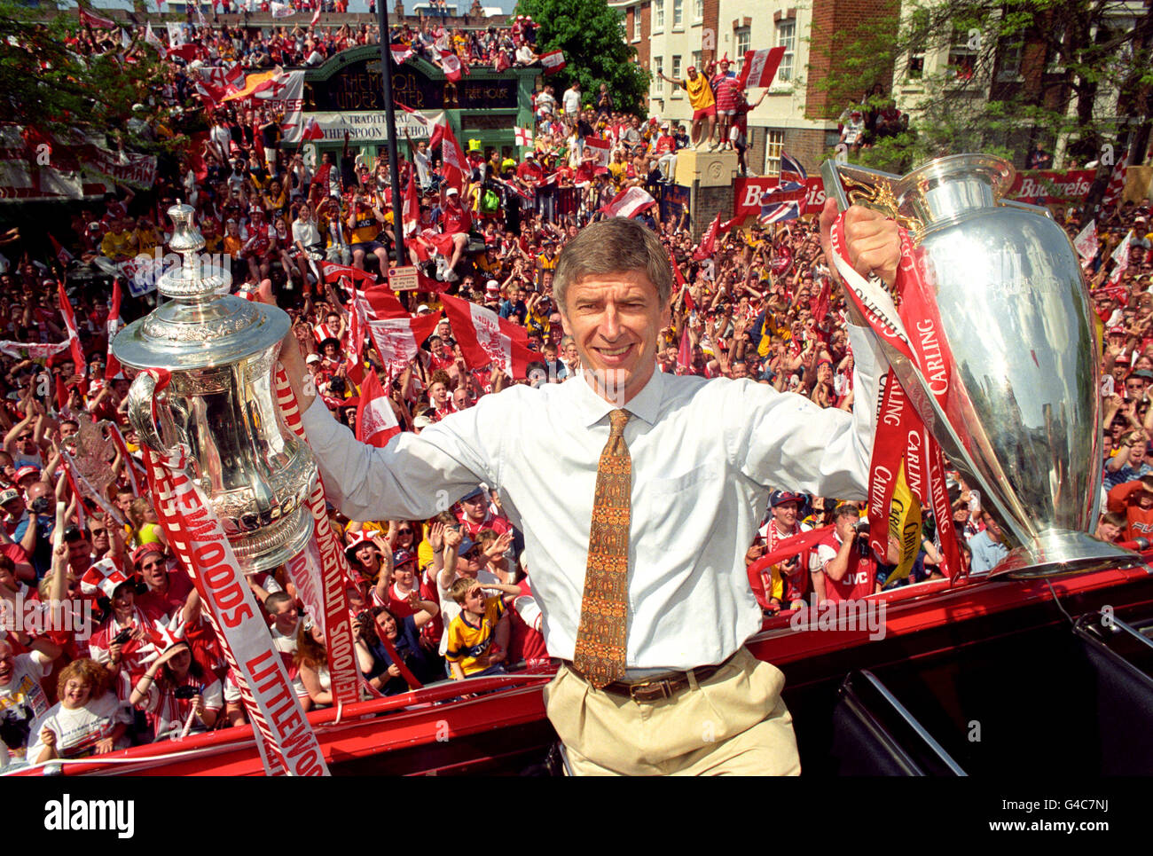 Arsenal celebrate double hi-res stock photography and images - Alamy