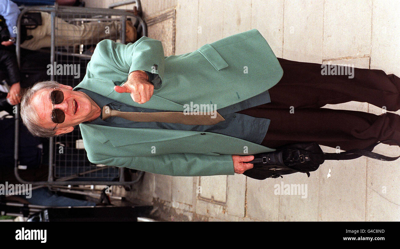 Novello fluff hi-res stock photography and images - Alamy