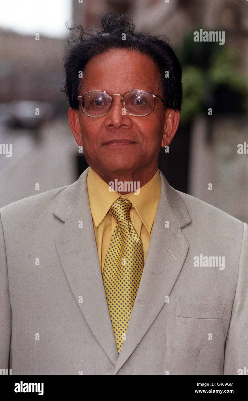 The dentist 1996 hi-res stock photography and images - Alamy