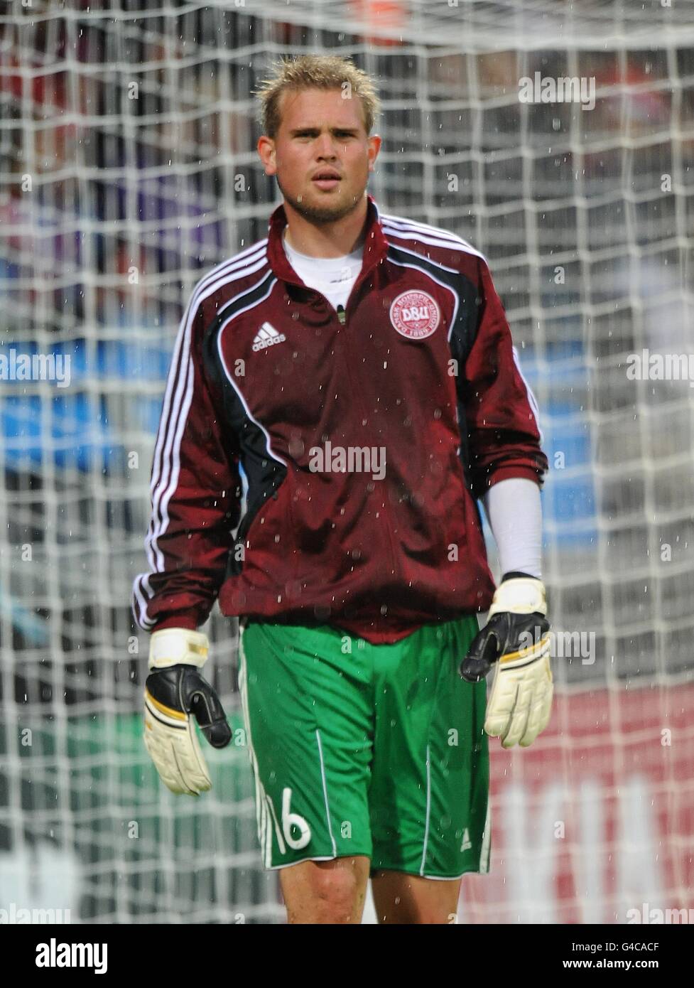 Goalkeeper mikkel andersen hi-res stock photography and images - Alamy