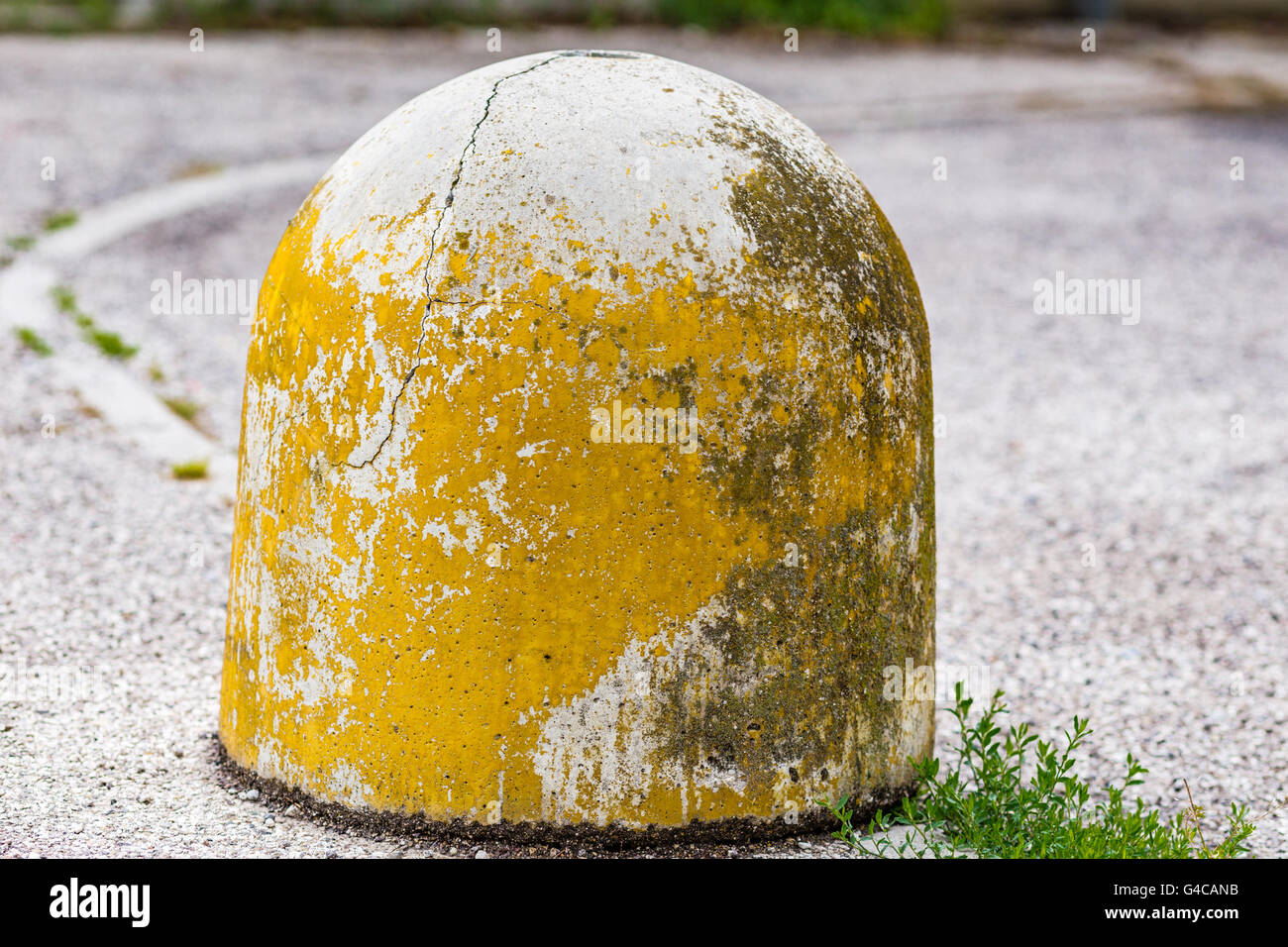 Concrete bollard hi-res stock photography and images - Alamy