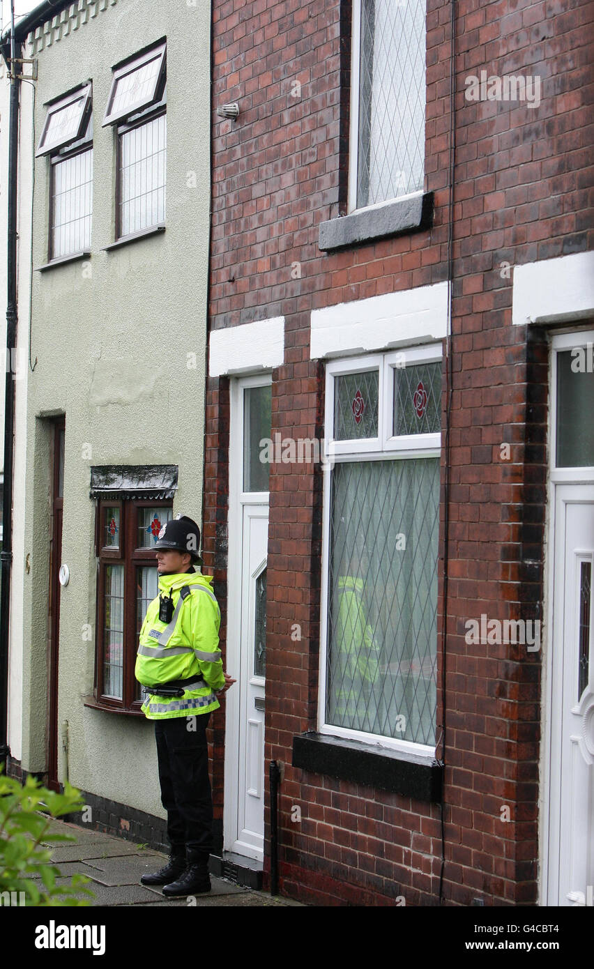 Crime scene burglar hi-res stock photography and images - Alamy