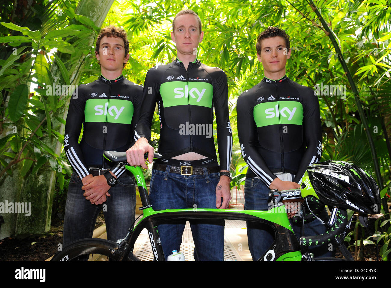 Team skys from left geraint thomas hi-res stock photography and images ...