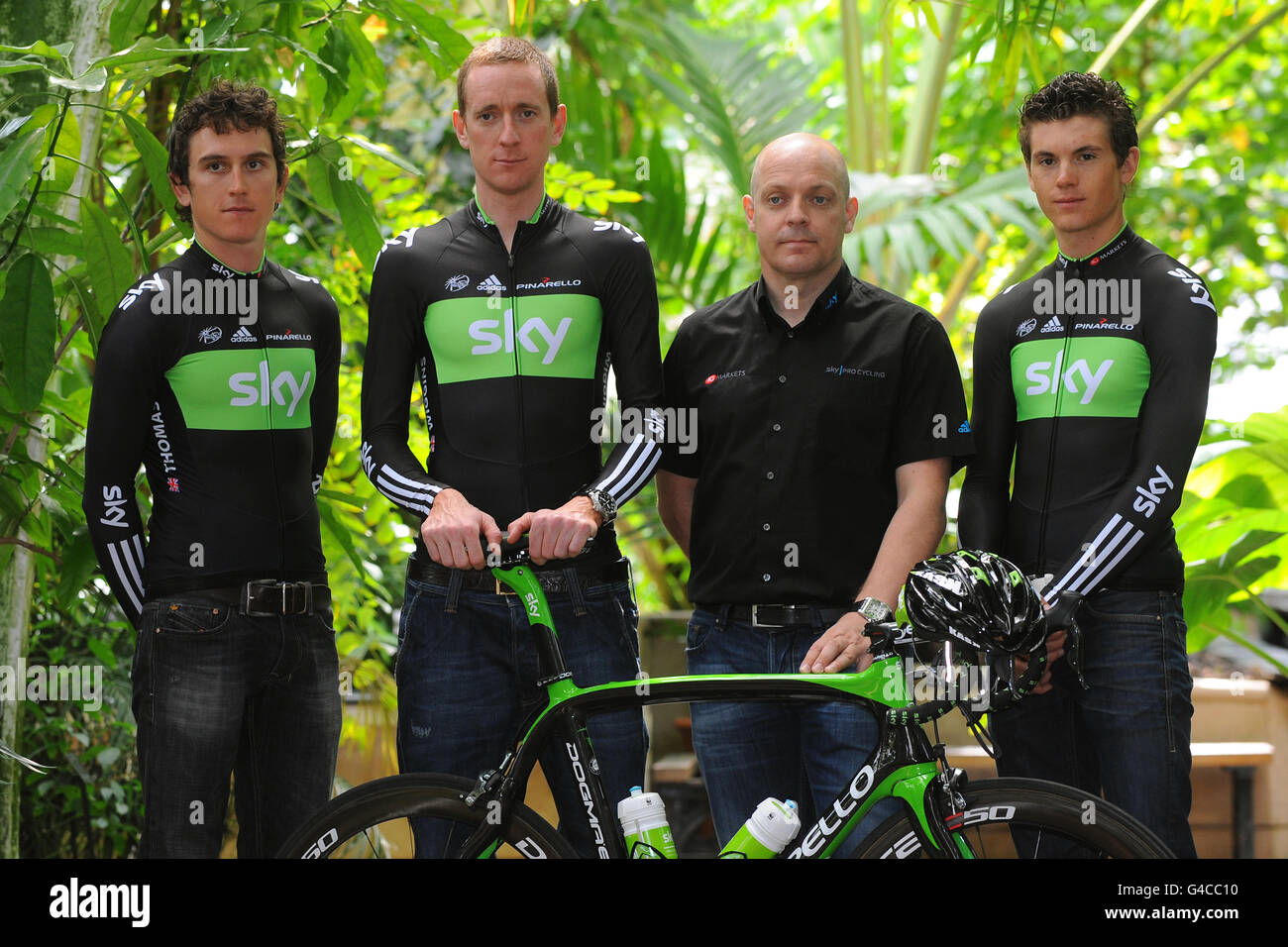 Team skys from left geraint thomas hi-res stock photography and images ...