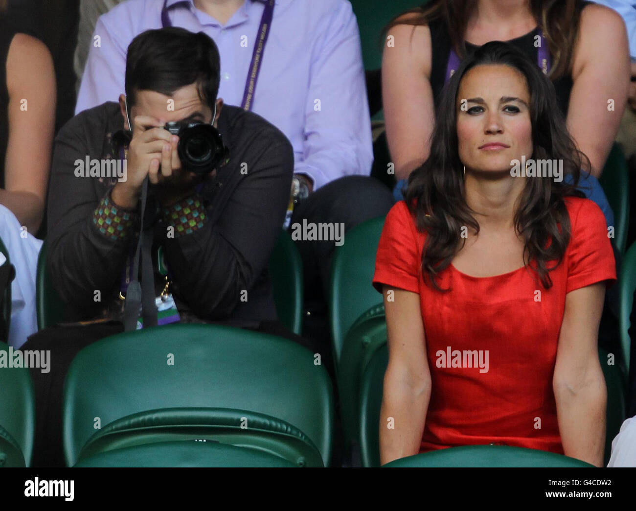 Pippa Middleton watches Great Britain's Andy Murray play Spain's ...