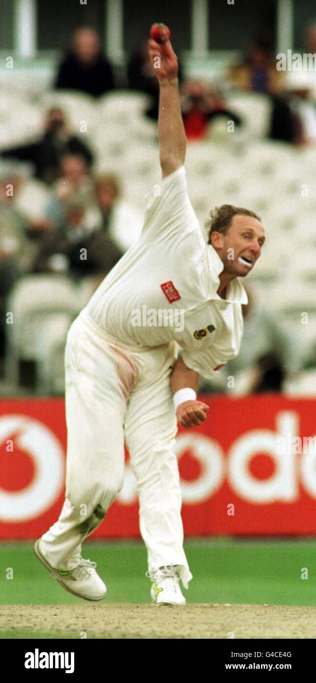 Cricket Allan Donald Stock Photo - Alamy