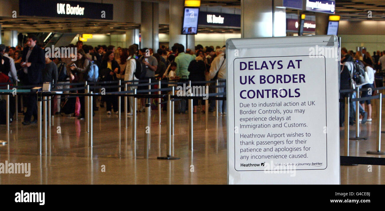 Queues at Border Control in Terminal Five of London's Heathrow Airport ...