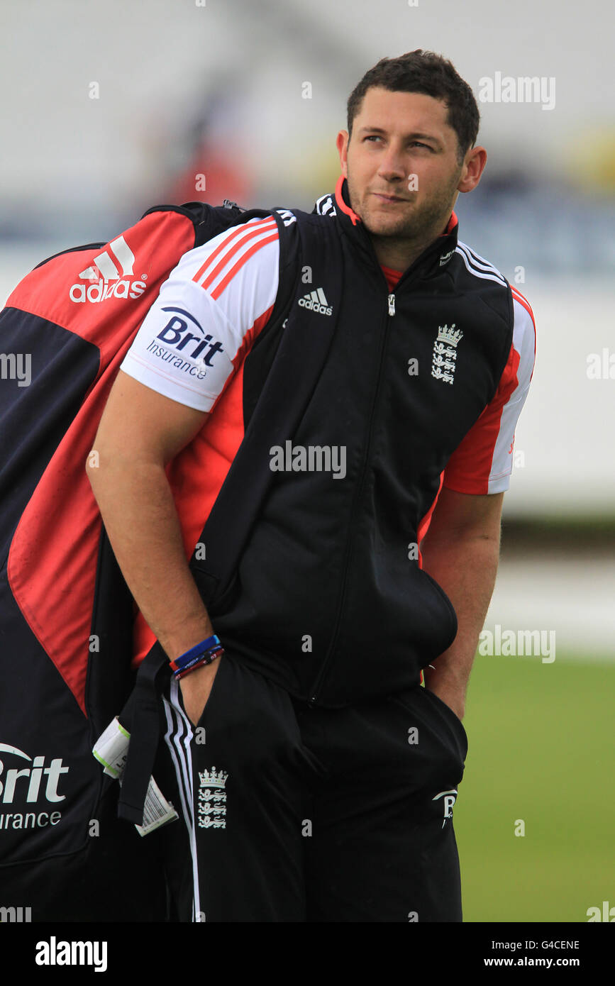 Cricket 2nd day 2 one half length mid top hi-res stock photography and ...