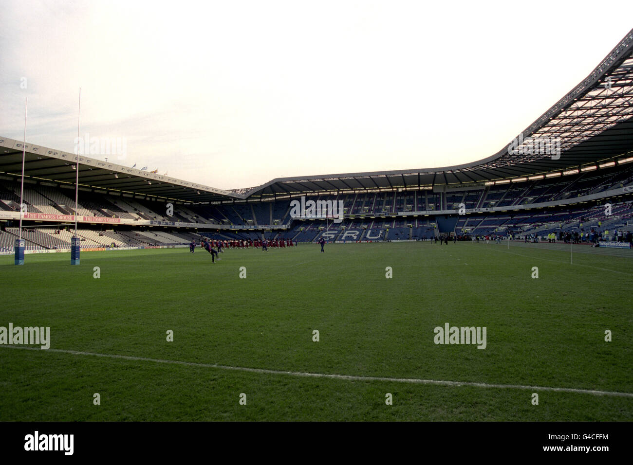 South and west stands at murrayfield stadium hi-res stock photography ...