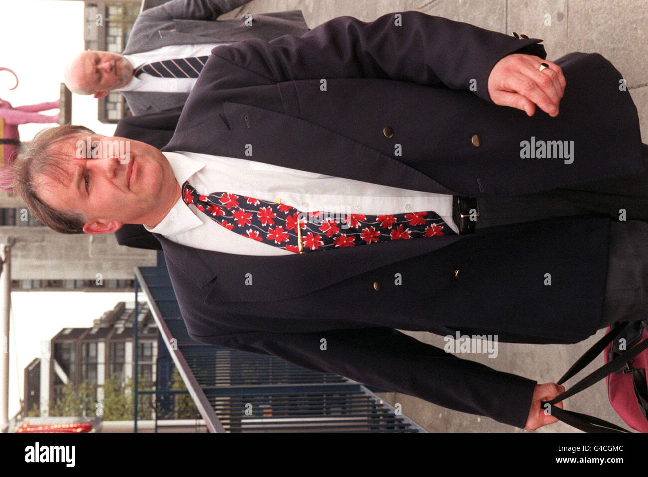 Detective Sergeant Christopher Crowley arrives at the inquiry into the ...