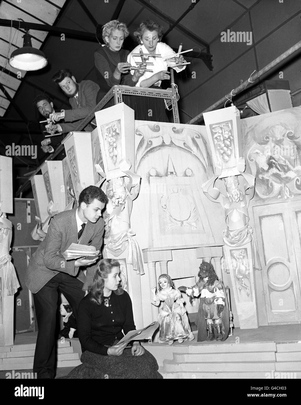 Puppets set stage theatre puppet wipa hi-res stock photography and ...