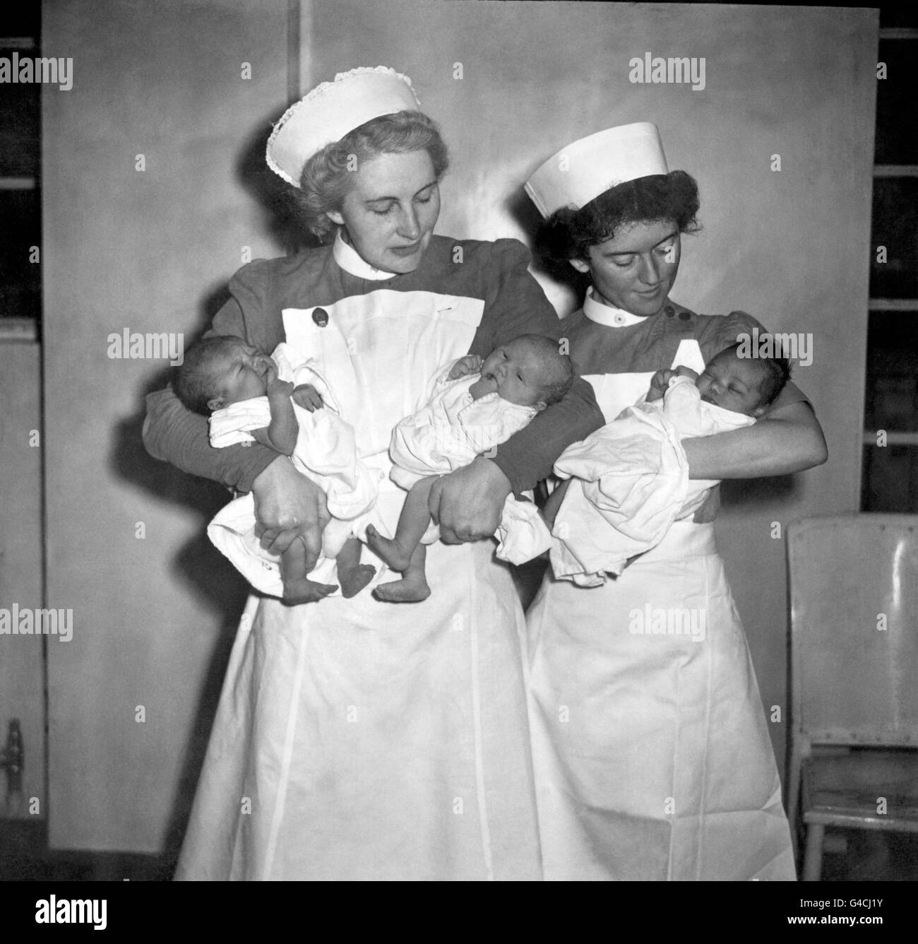 FIRST BABIES BORN ON THE NHS (NATIONAL HEALTH SERVICE) UNDER THE NEW ...