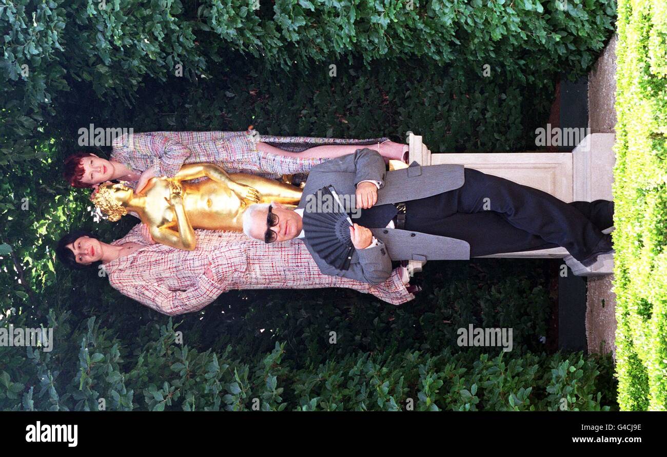 Designer Karl Lagerfeld and models in the Chanel Garden at the Chelsea ...