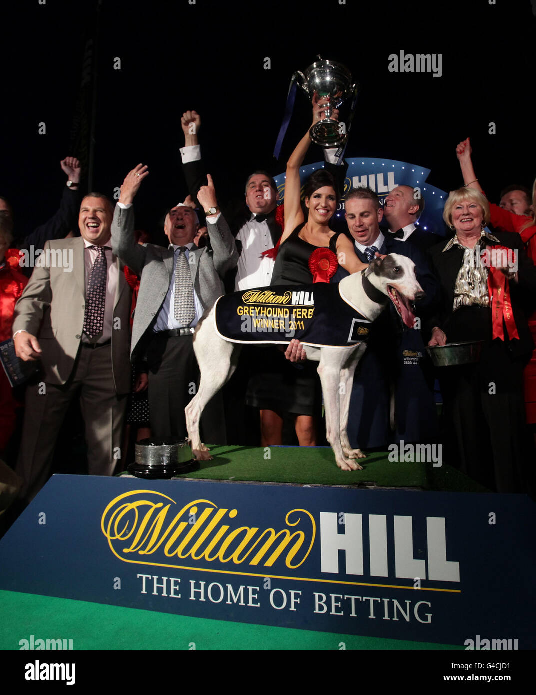 Taylors sky and its owners rebecca centre hi-res stock photography and ...