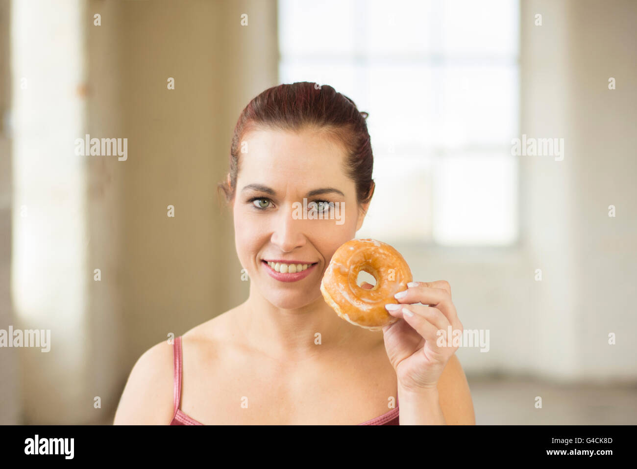 Women eating junk food hi-res stock photography and images - Alamy