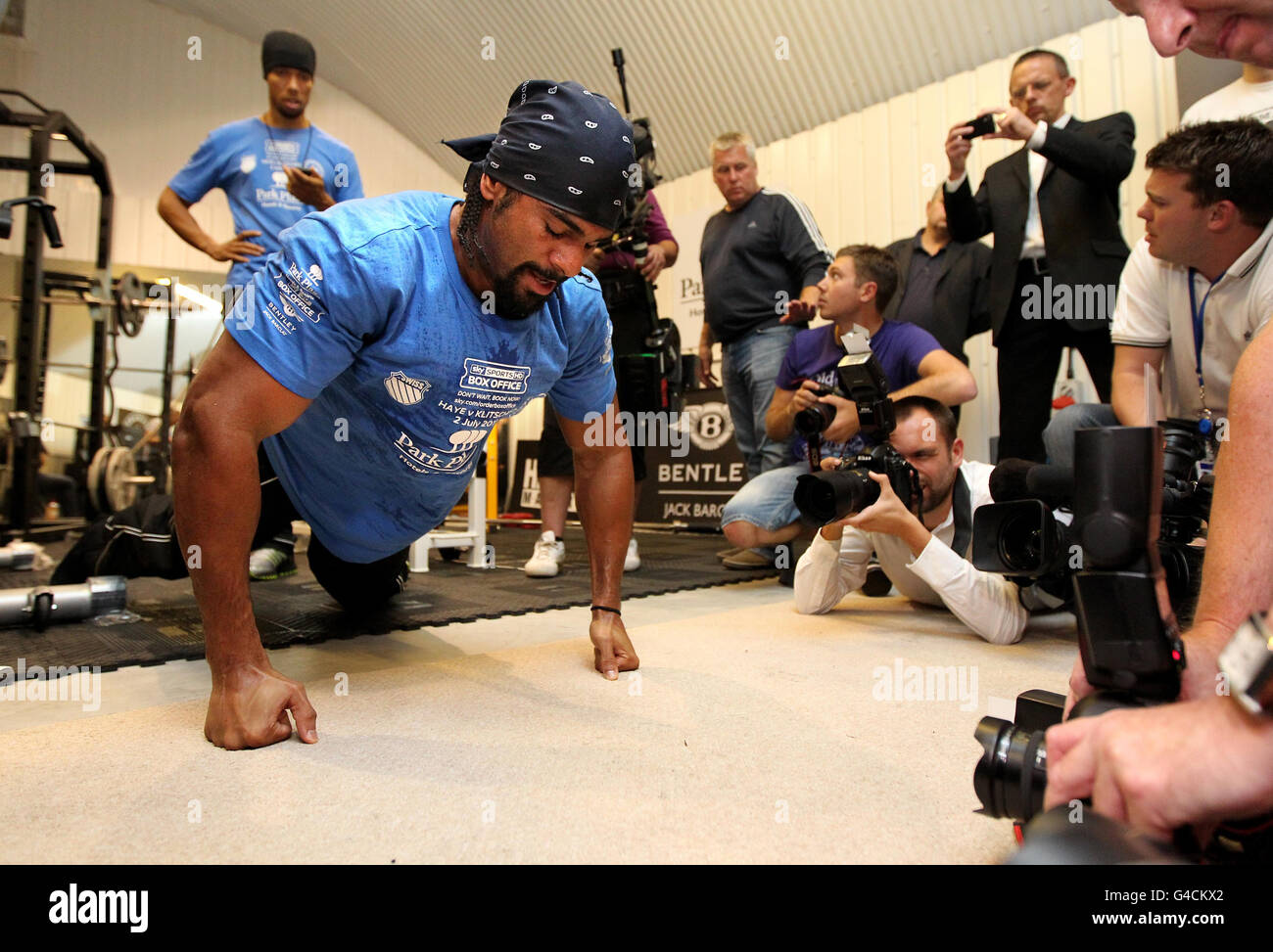 David haye open training session hi-res stock photography and images ...