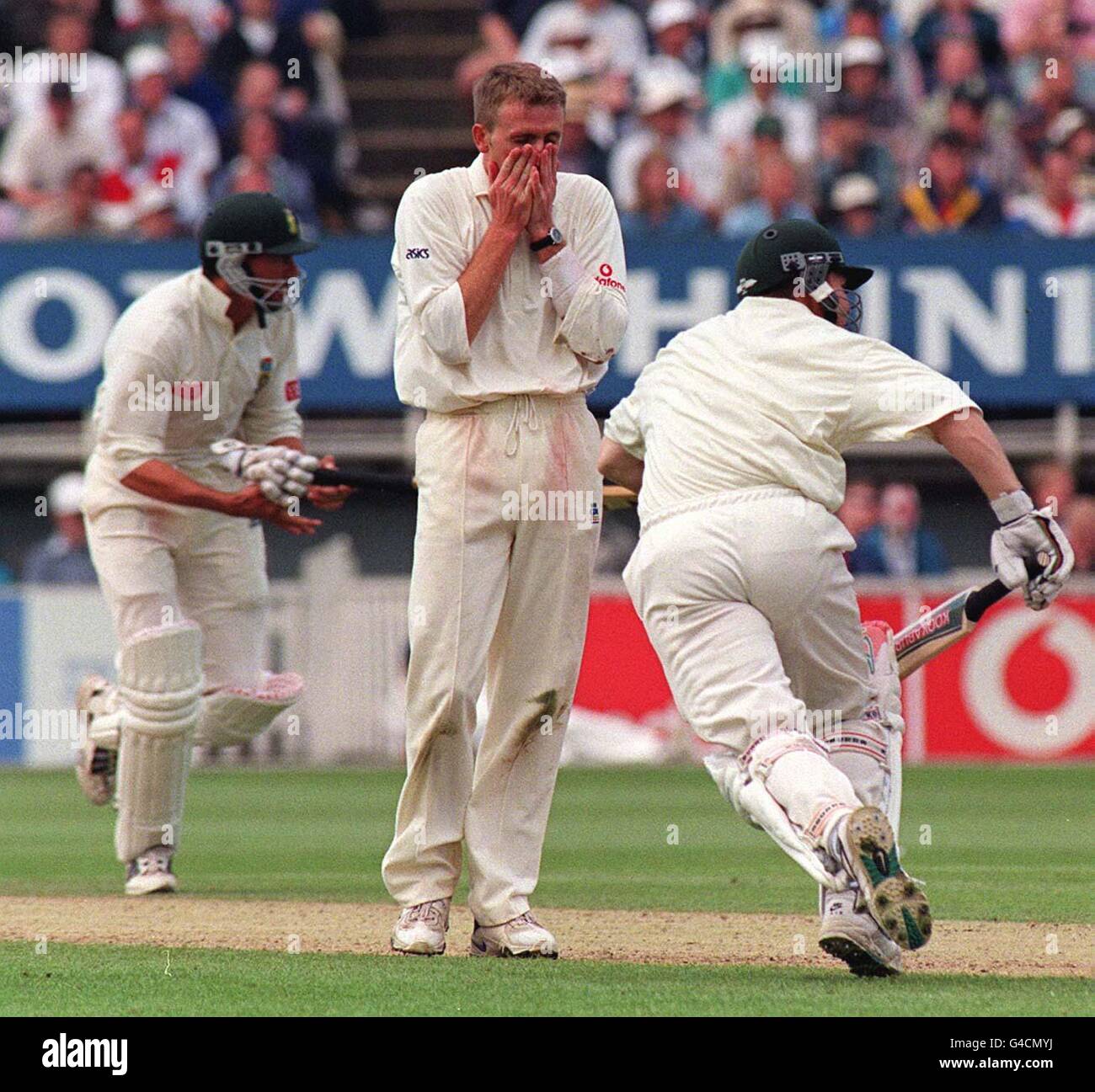 CRICKET Cork hands Stock Photo - Alamy