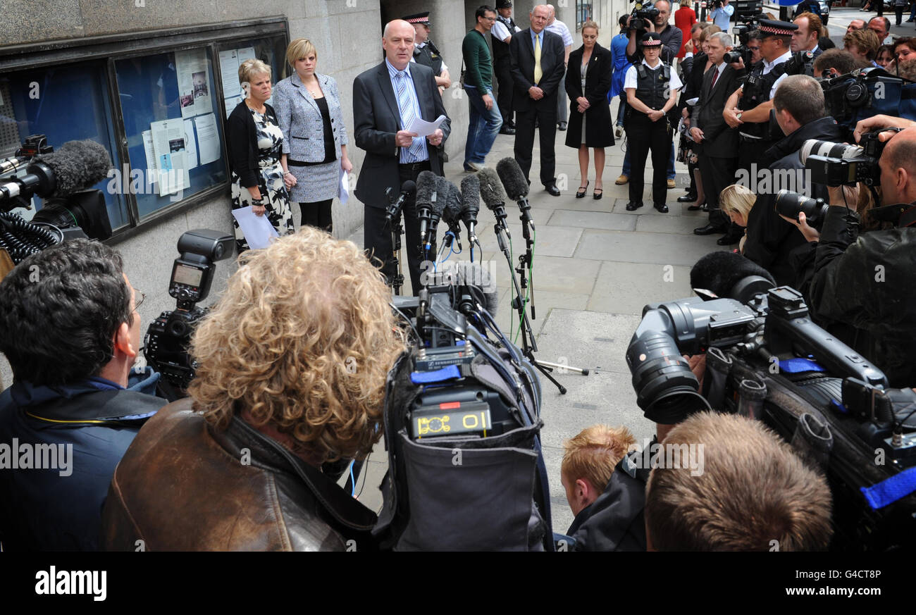 Bob and sally dowler hi-res stock photography and images - Alamy