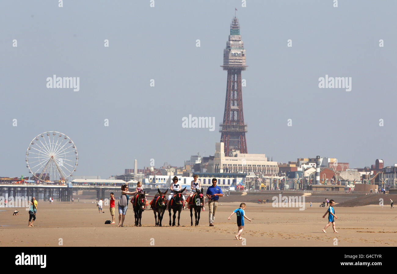 Summer weather June 27th Stock Photo - Alamy