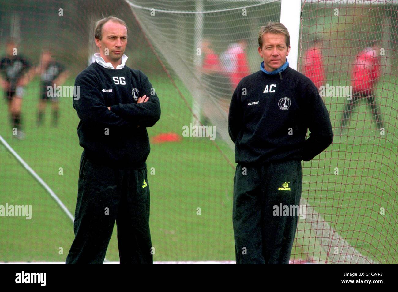 Steve gritt alan curbishley charlton hi-res stock photography and ...