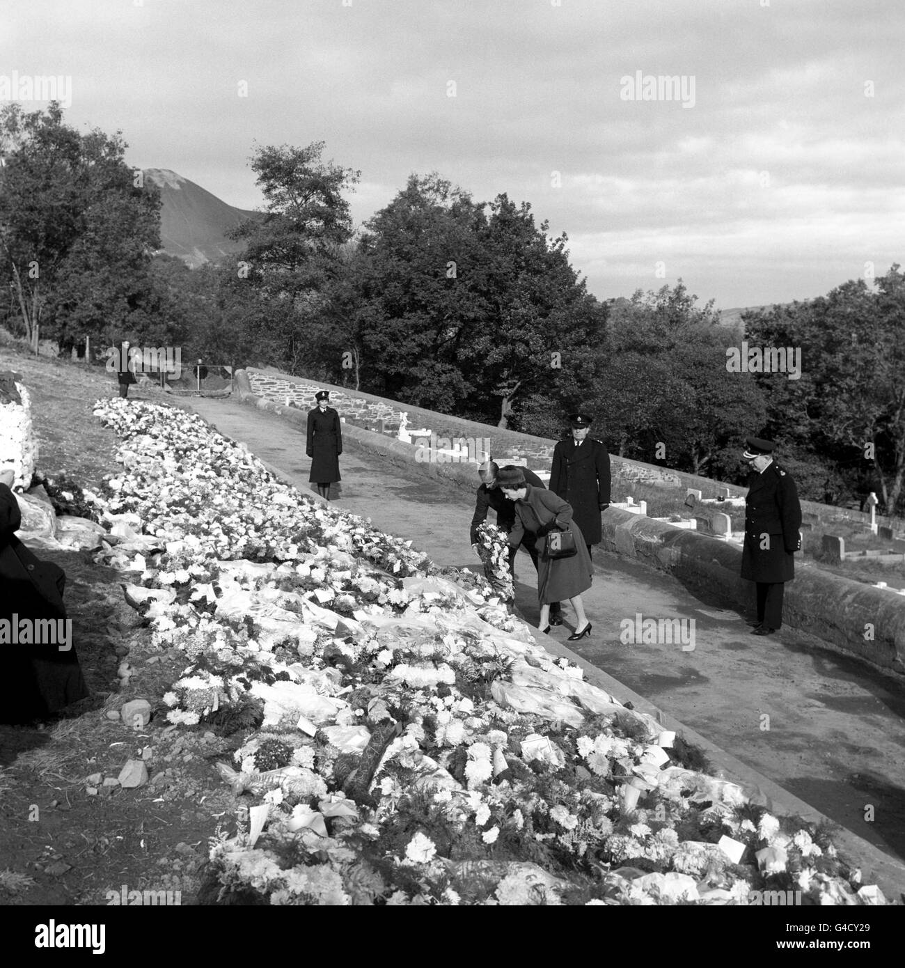 Aberfan Landslide High Resolution Stock Photography and Images - Alamy