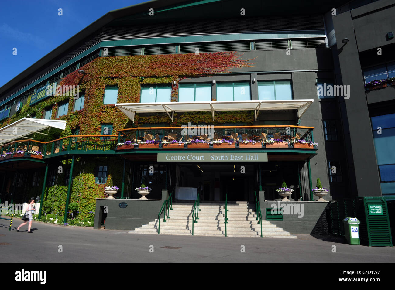 A general view of the entrance to Centre Court at Wimbledon Stock Photo ...
