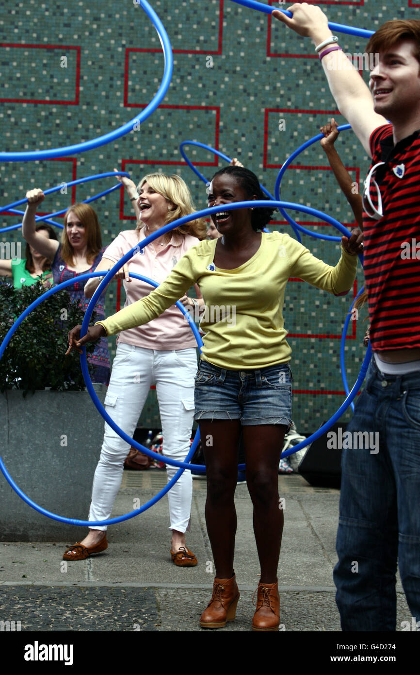 Former Blue Peter presenters Anthea Turner (left) and Diane Louise ...
