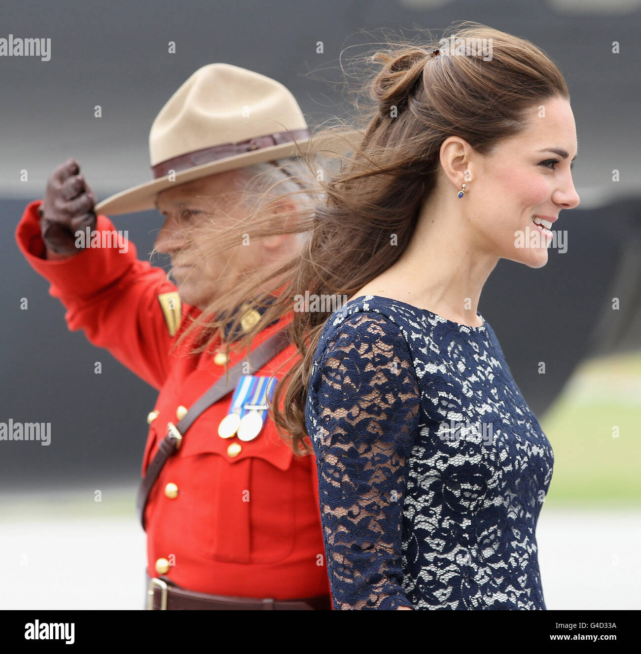 The Duchess of Cambridge arrives at Ottawa Macdonald-Cartier ...
