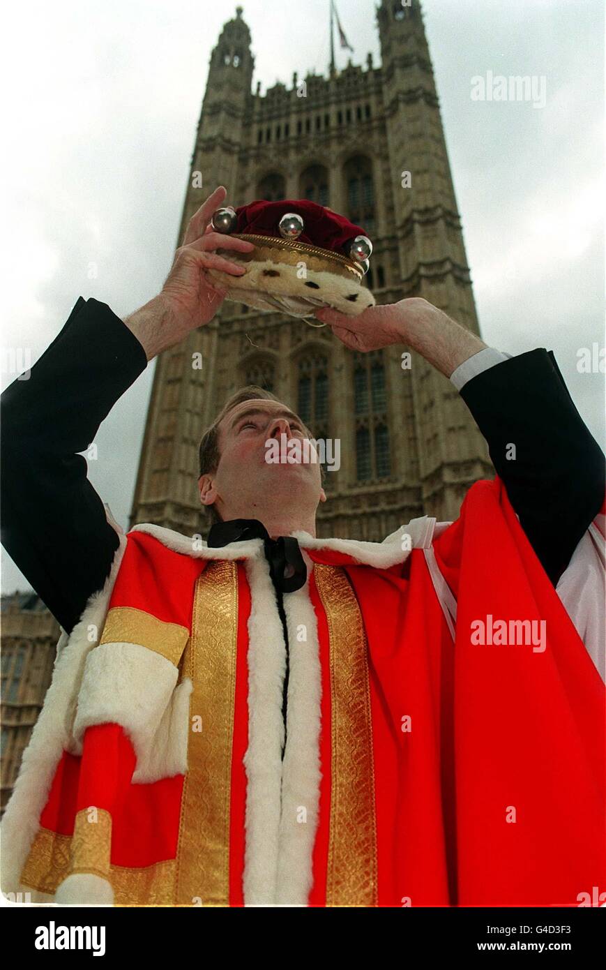 Lords house of lords robes hi-res stock photography and images - Alamy