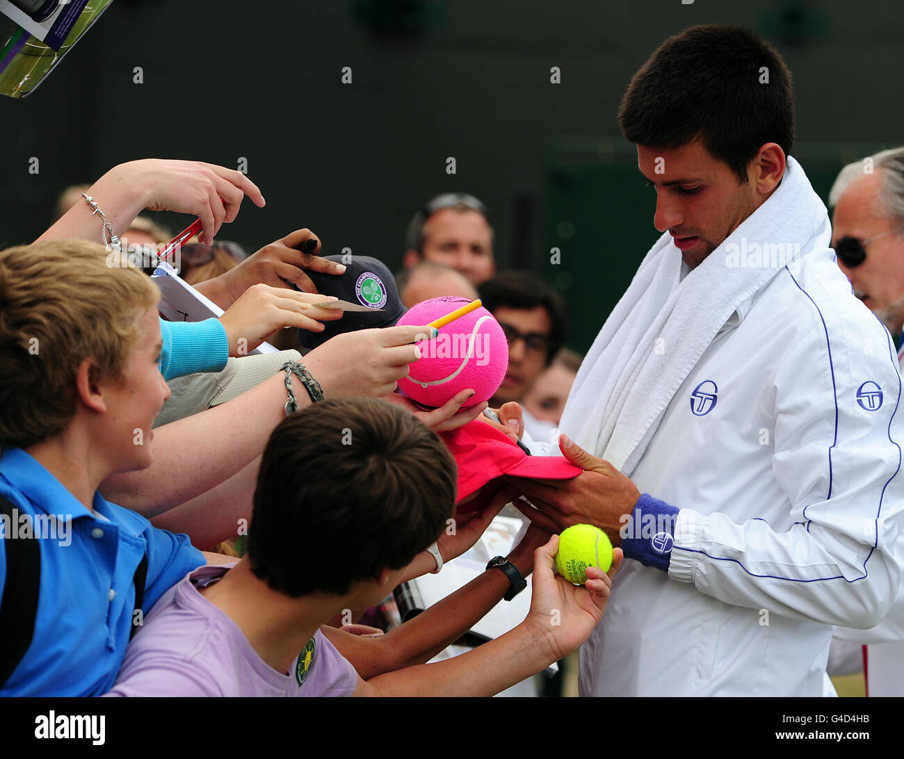 Novak djokovic autographs hi-res stock photography and images - Alamy
