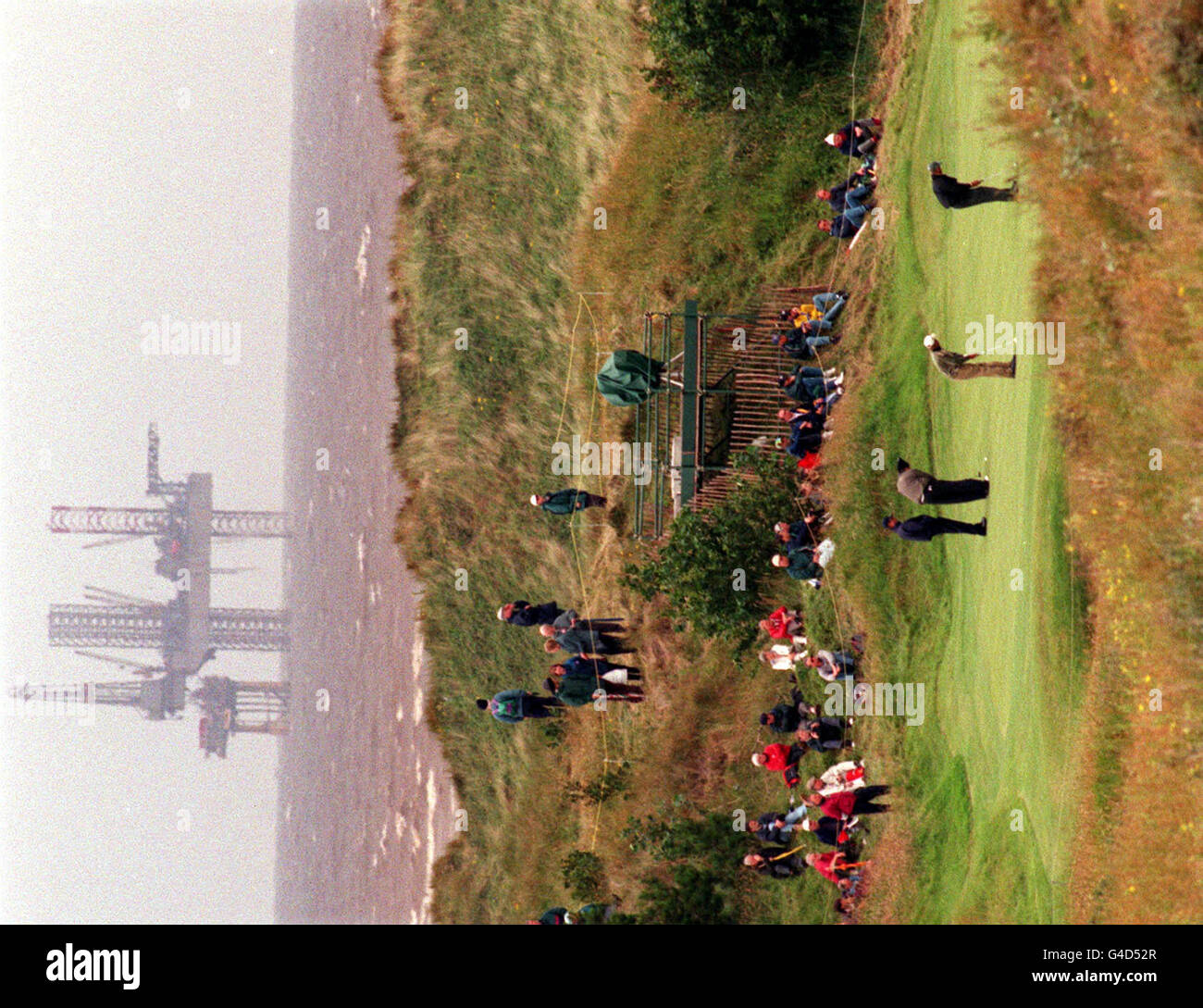 GOLF oil rig Stock Photo - Alamy