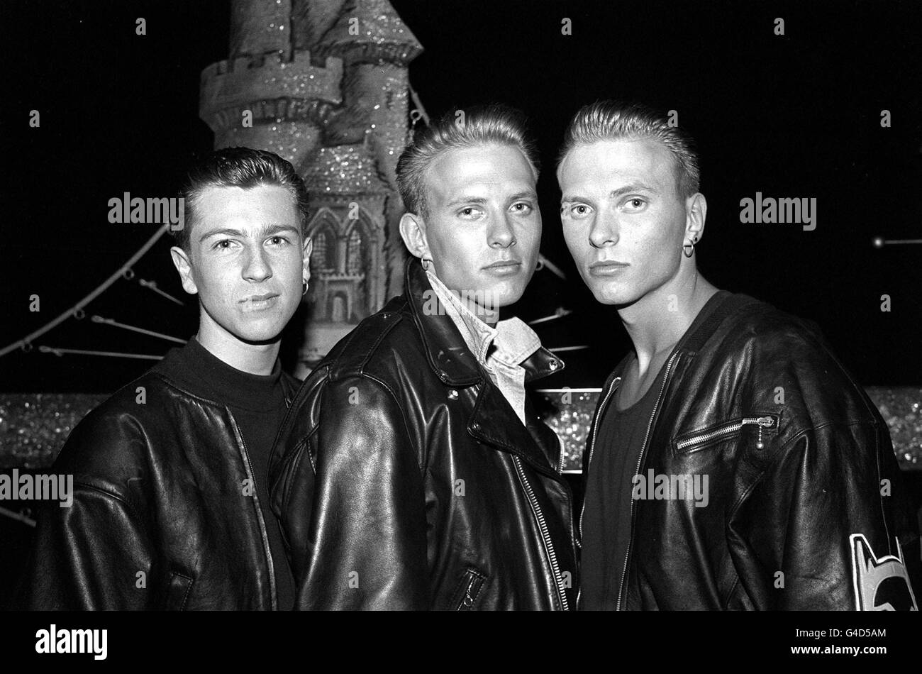 Bros 1988 hi-res stock photography and images - Alamy
